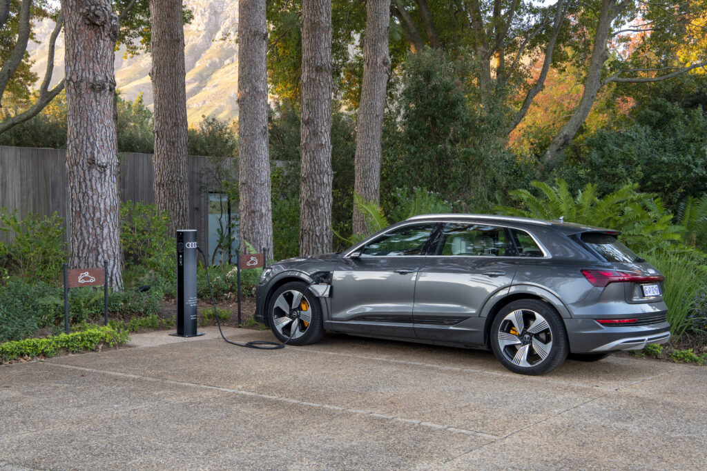 Audi ultra-fast EV chargers go live – Gadget