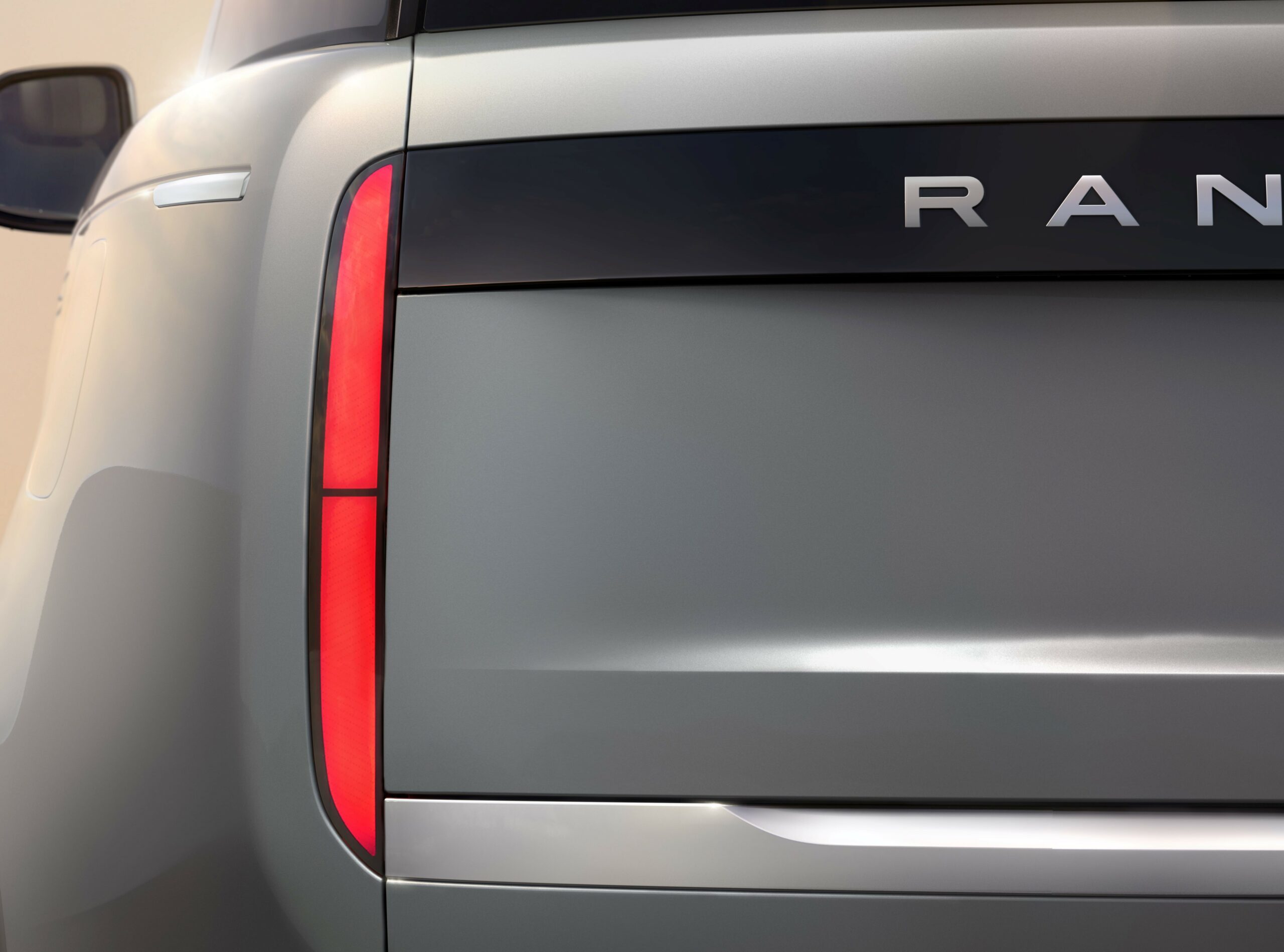 Range Rover goes electric – Gadget