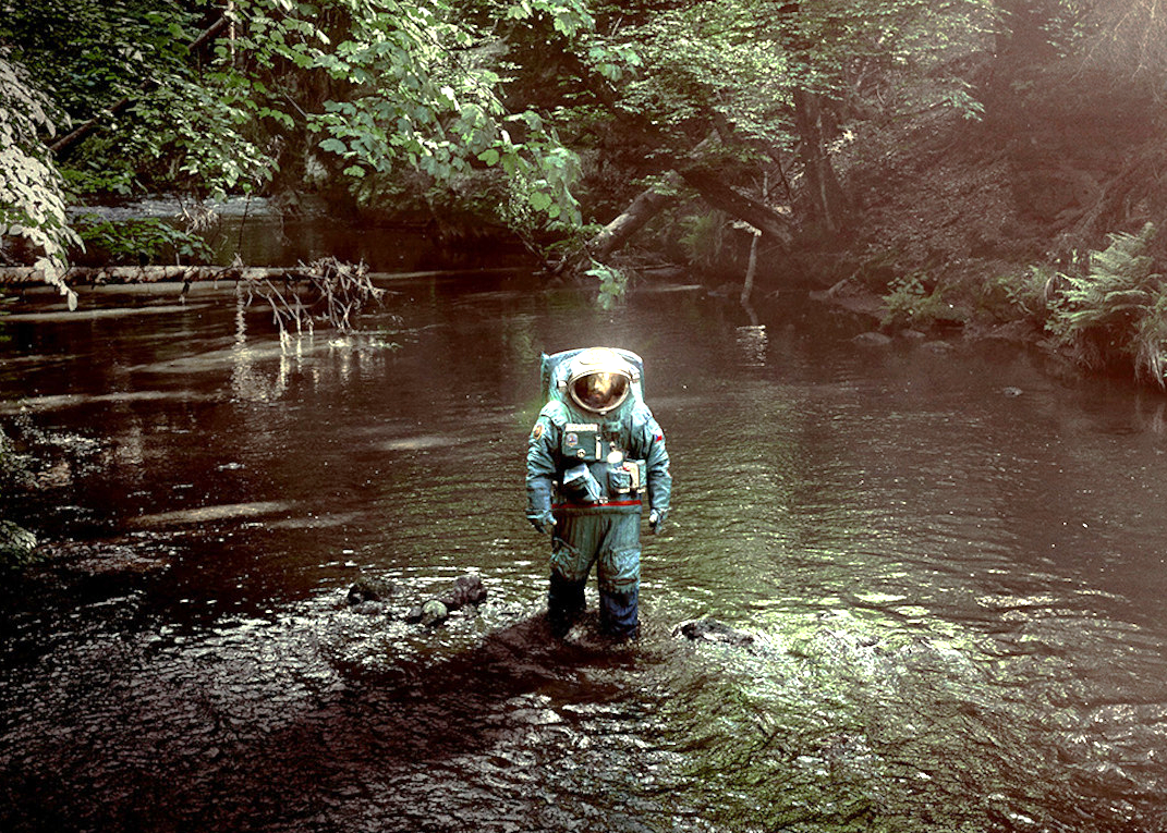 'Spaceman' lands on Netflix today – Gadget